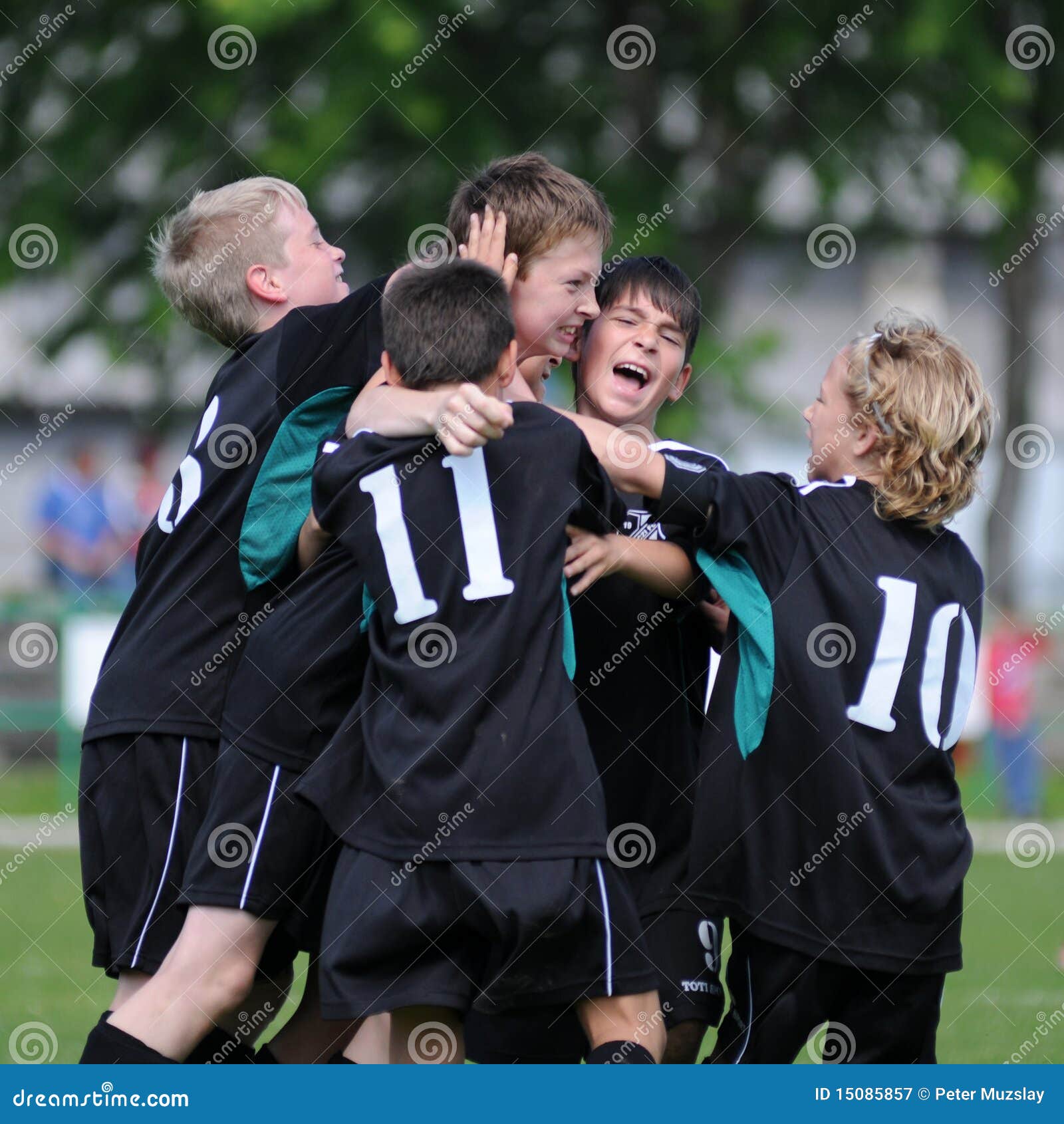 U13 soccer game editorial photography. Image of child - 15085857