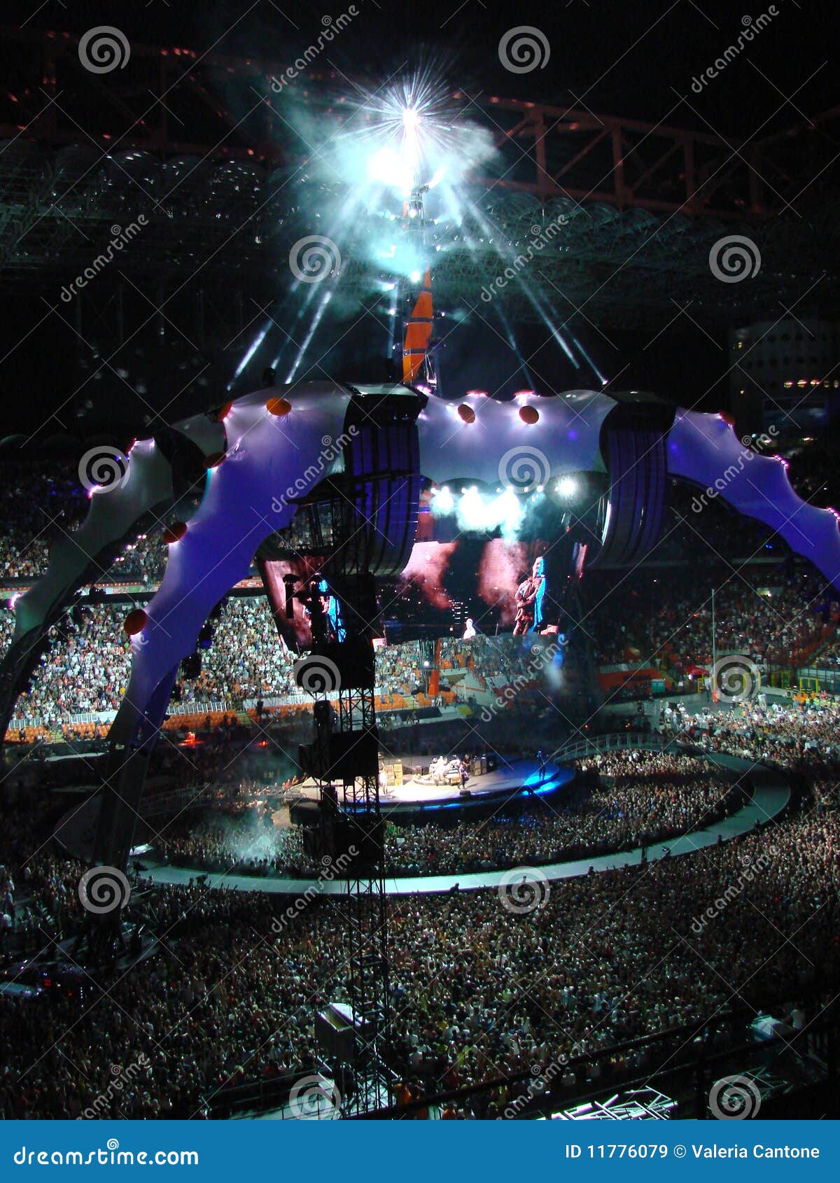U2 concert in Milan editorial stock image. Image of concert - 11776079