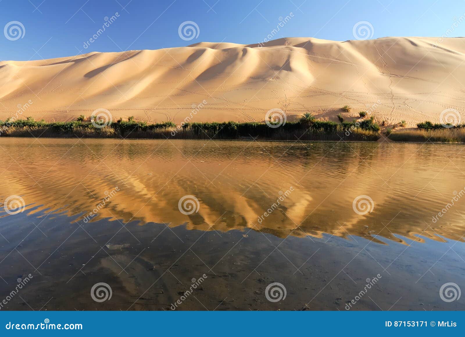Ubari Oasi, Fezzan, Libya stock image. Image of dawn - 87153171