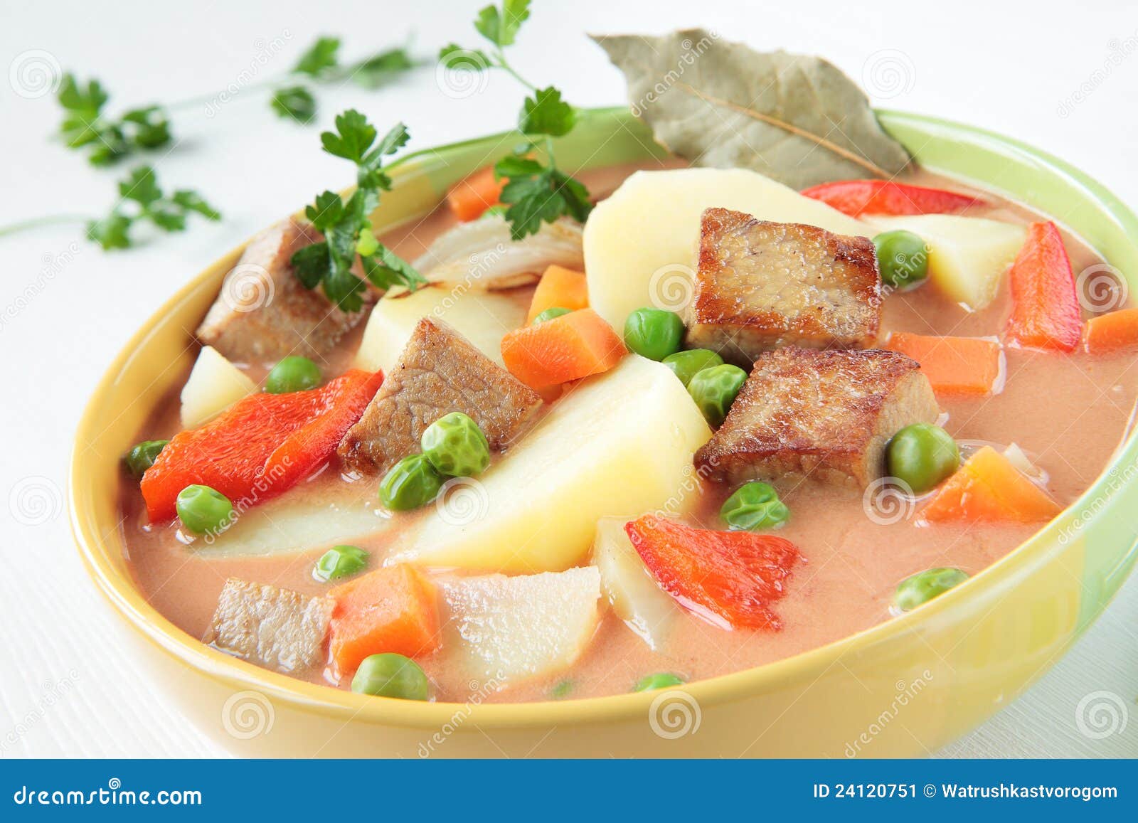 Ubre De La Vaca, Guisada Con Las Patatas Imagen de archivo - Imagen de ...