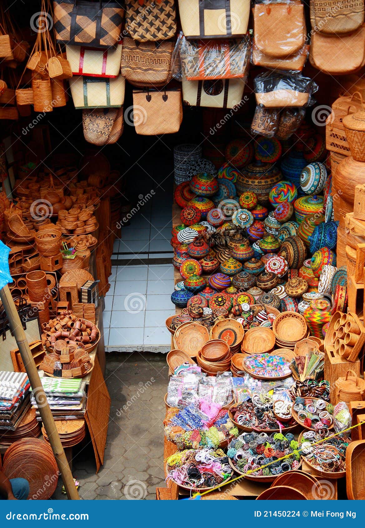 Ubud Traditional Art Market Stock Photo - Image of traditional ...