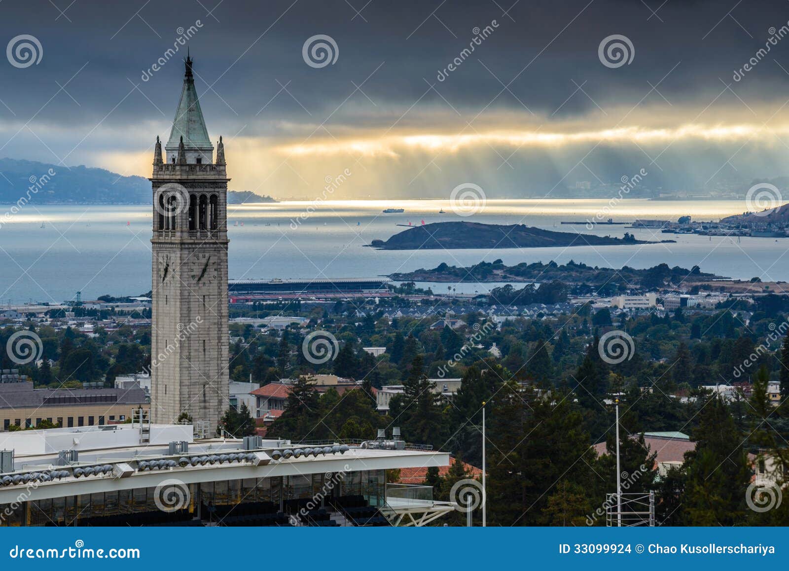 UC Berkeley Sather Tower with Sunrays Stock Photo - Image of sunbeam ...
