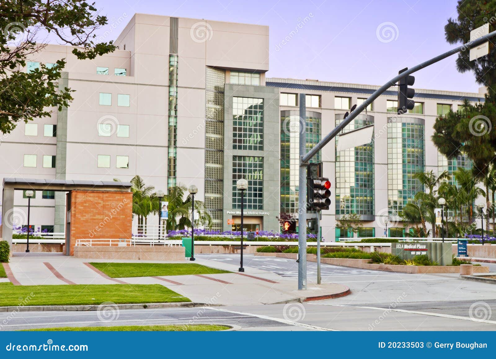 UCLA Medical Center Complex Editorial Stock Photo - Image of california ...