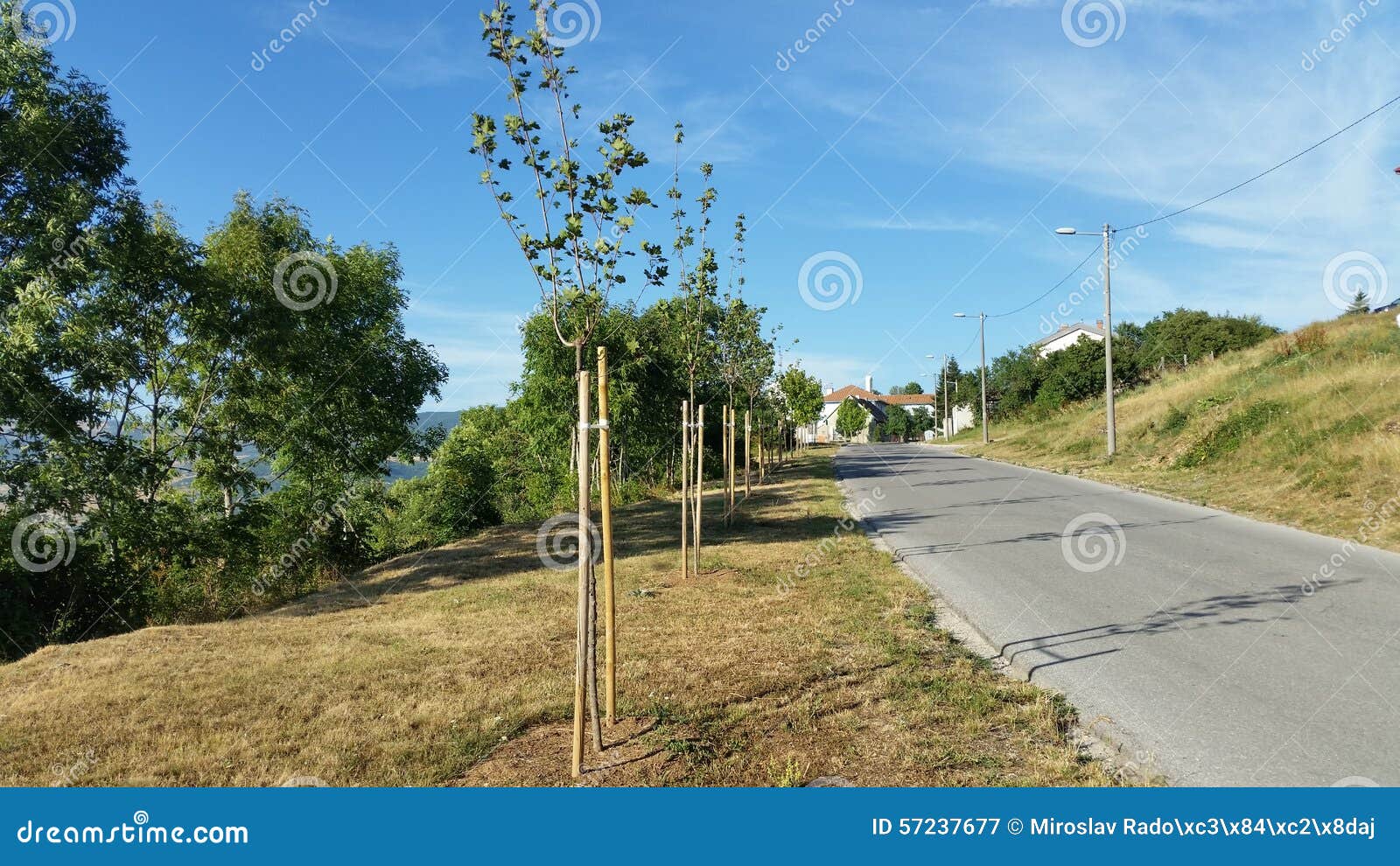 Udbina croatia imagem de stock. Imagem de céu, montanha - 57237677