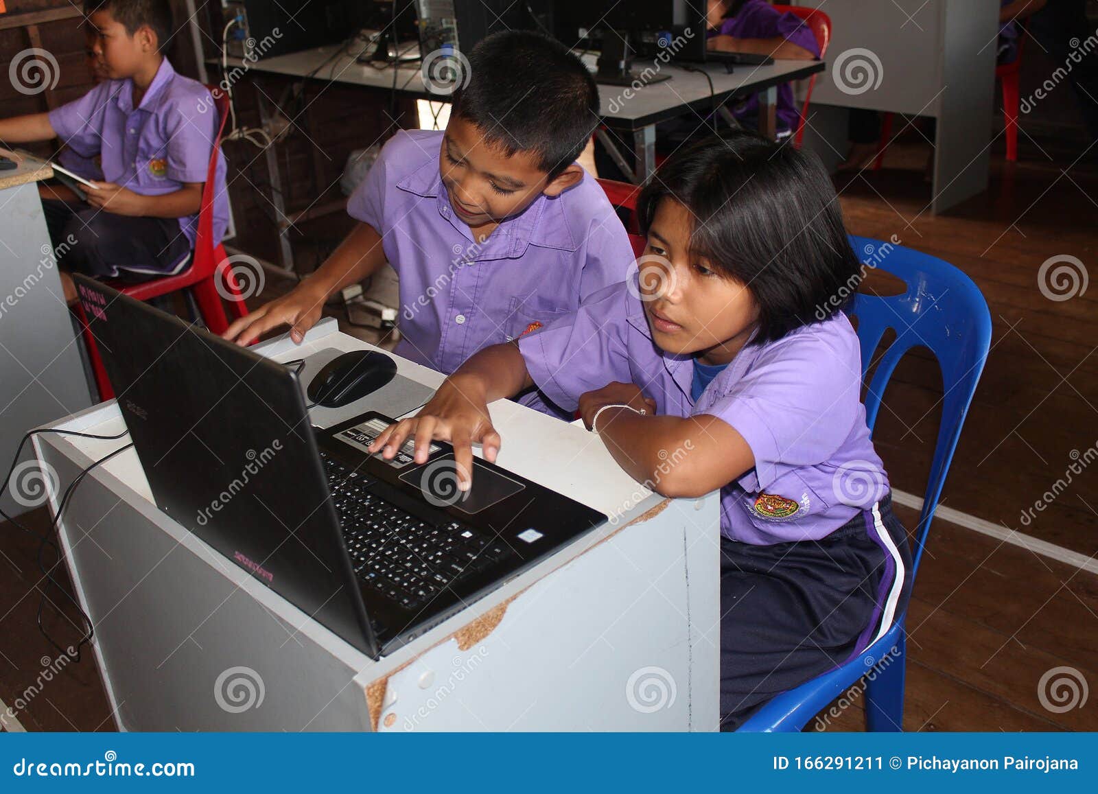 Asian Students are Using the Computer. Editorial Photo - Image of asian ...