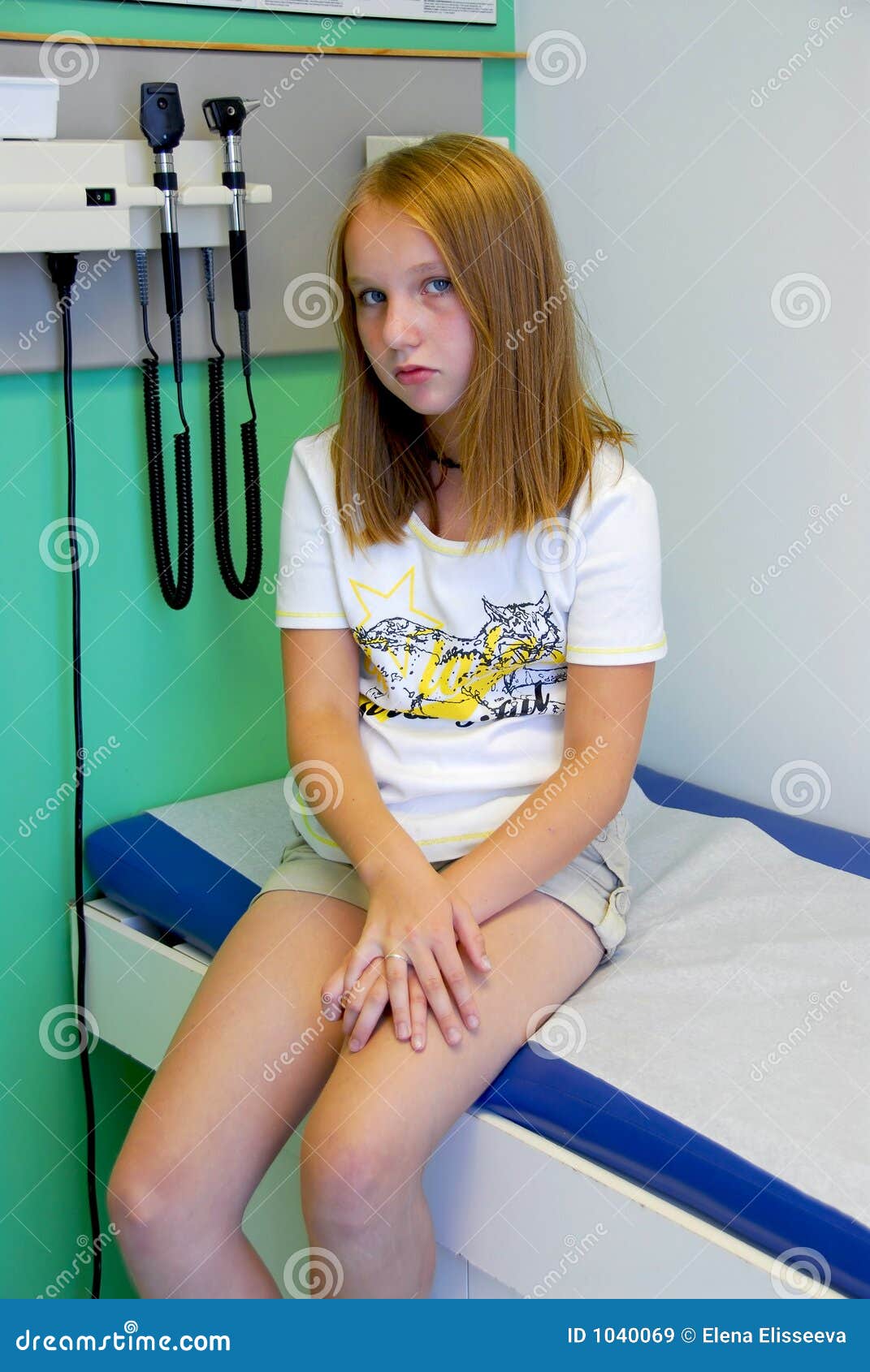 Ufficio Del Medico Della Ragazza Immagine Stock Immagine Di Faccia