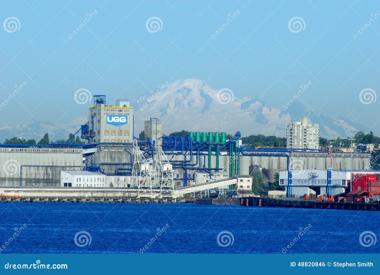 UGG Grain Terminal in East Vancouver with Mount Baker Behind Editorial ...