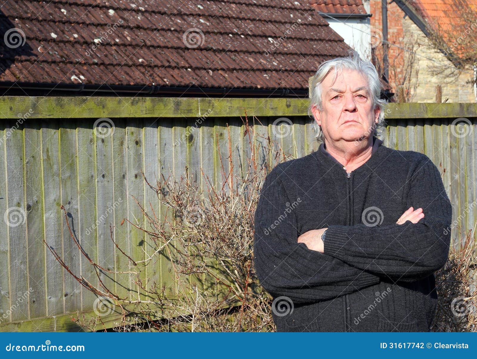 Uitdagend bejaarde. stock foto. Image of verbijsteren - 31617742