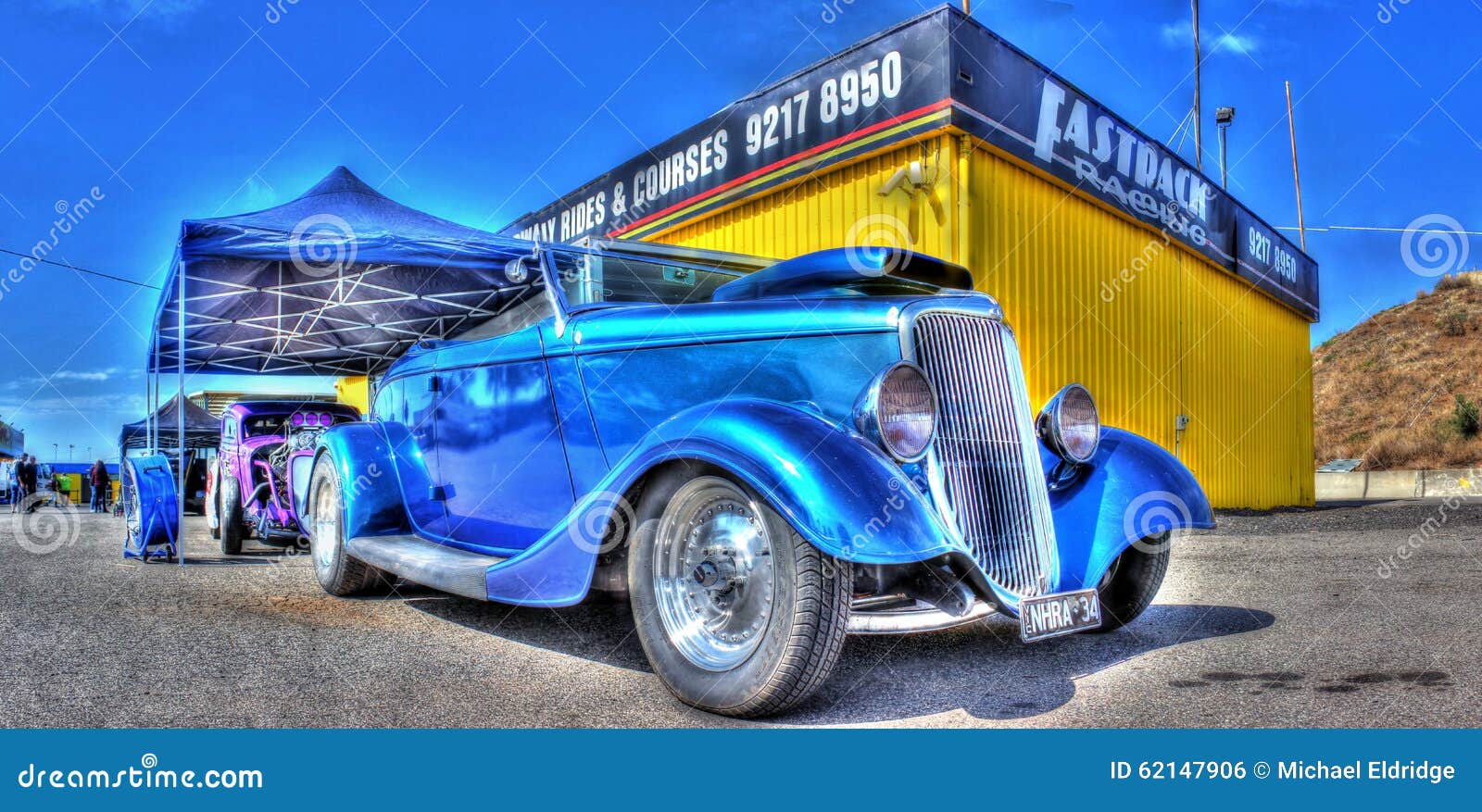 Uitstekende blauwe auto redactionele foto. Image of ford - 62147906