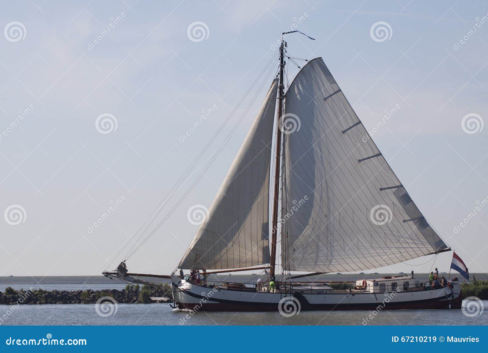 Uitstekende Nederlandse Zeilboot Redactionele Stock Afbeelding - Image ...