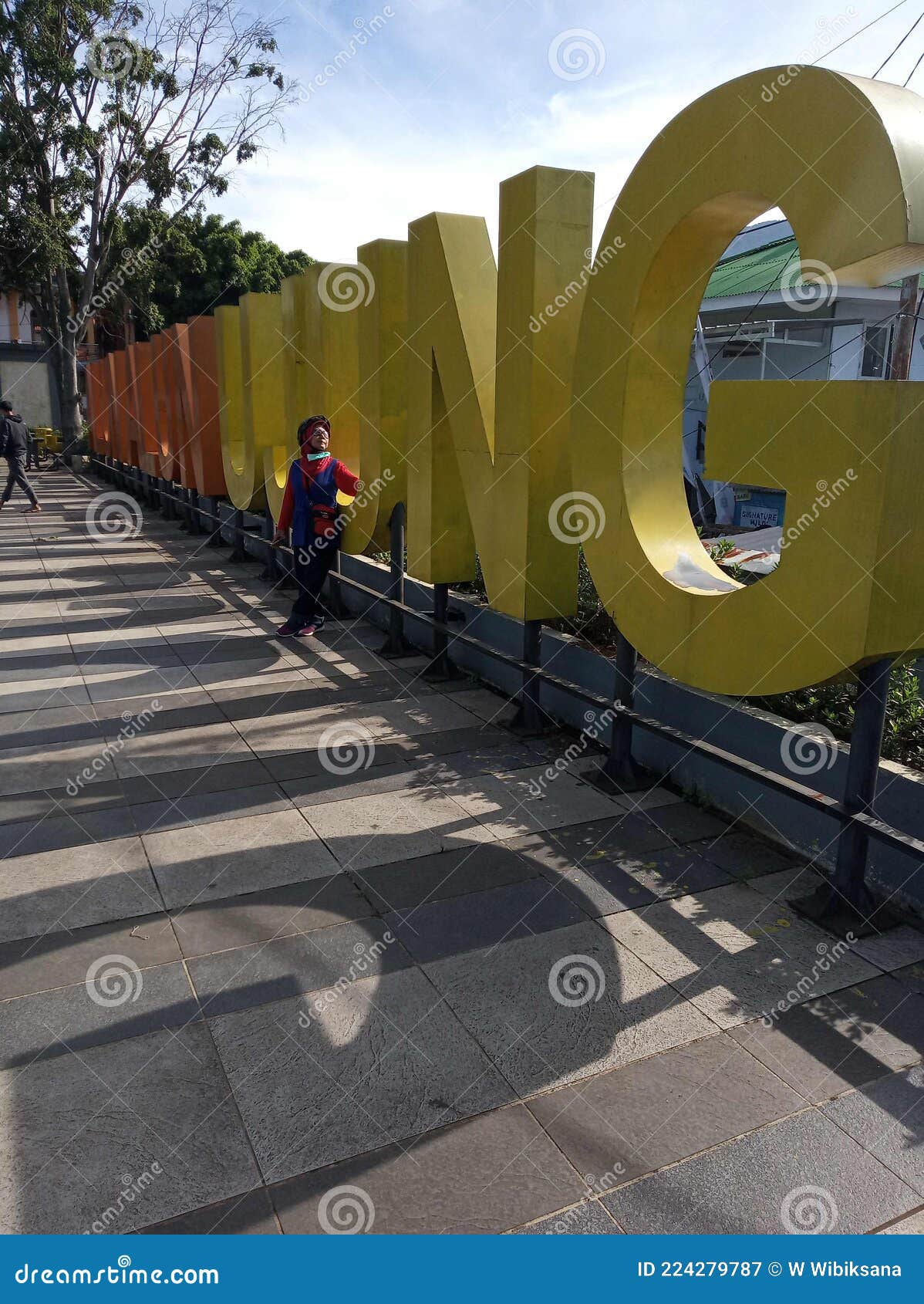 Ujung Berung Park editorial photography. Image of park - 224279787