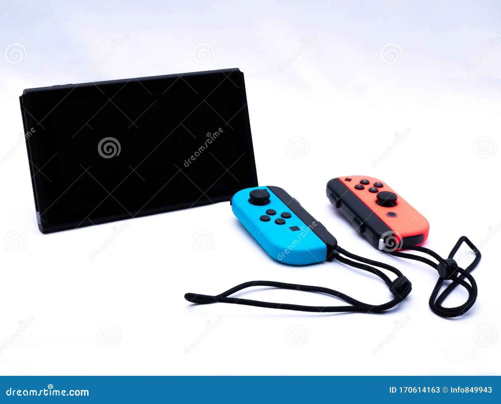 UK, Jan 2020: Nintendo Switch Games Console Screen and Joy Con ...