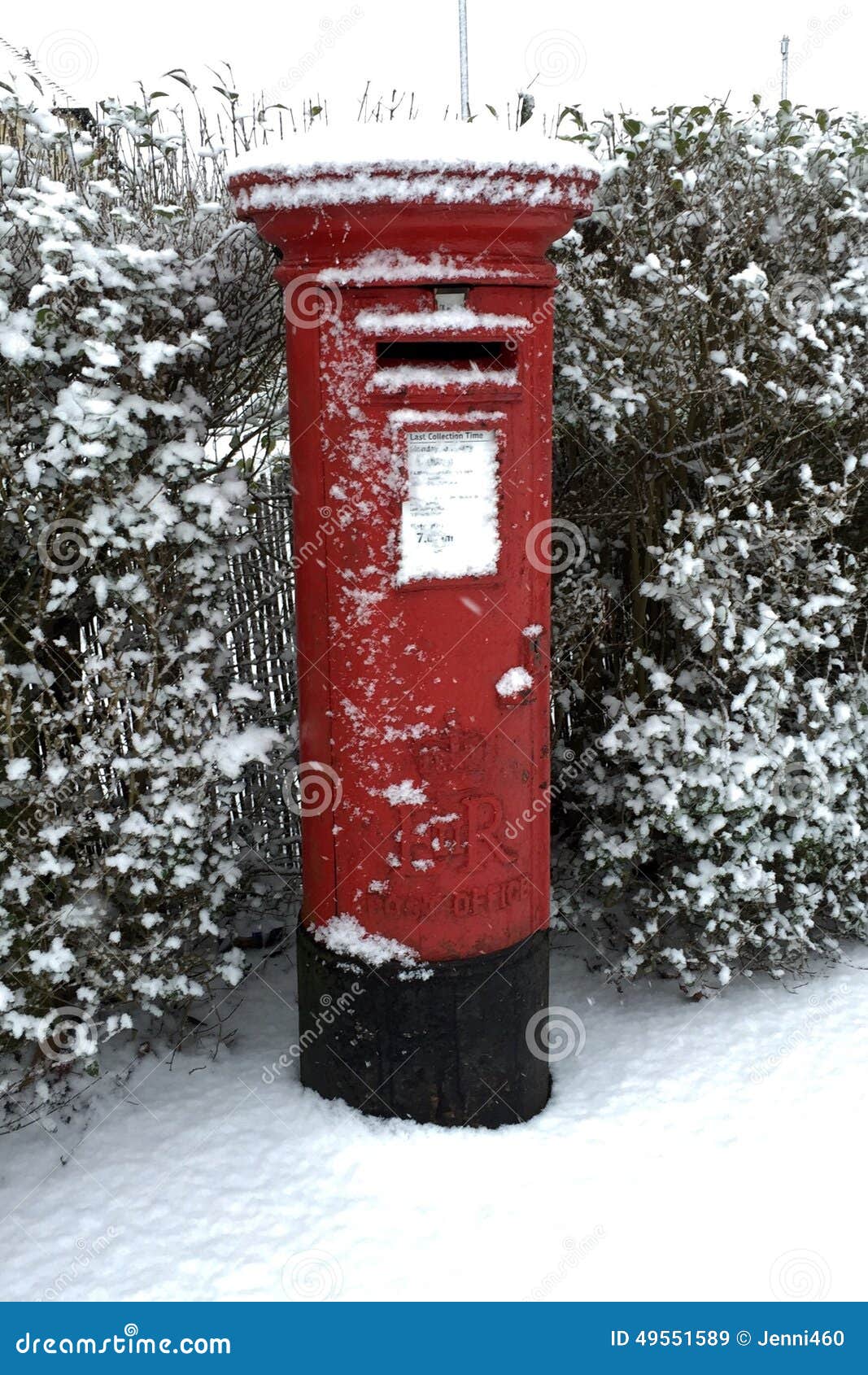 UK Red Postbox in the snow stock image. Image of letter - 49551589