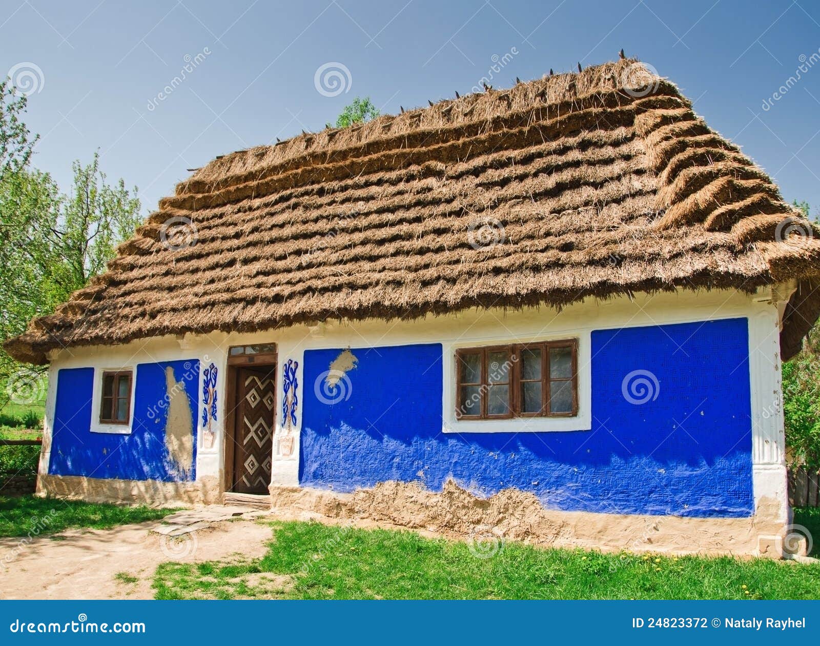 Ukrainian old log hut stock photo. Image of rural, solitude - 24823372