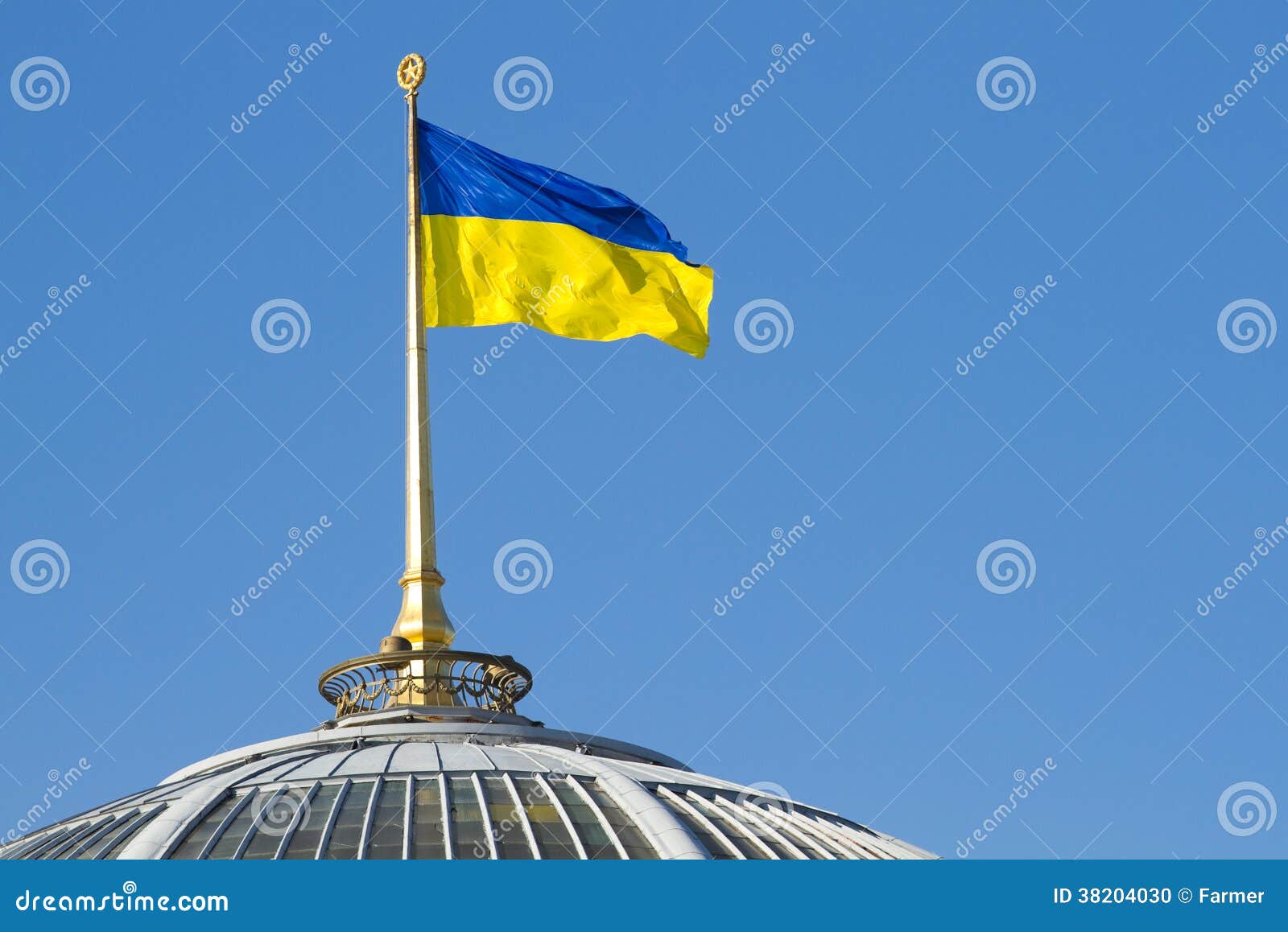 Ukrainische Flagge stockfoto. Bild von dach, ukrainisch - 38204030