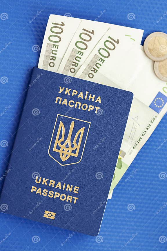 Ukrainskt biometric pass arkivfoto. Bild av fingeravtryck - 95001784