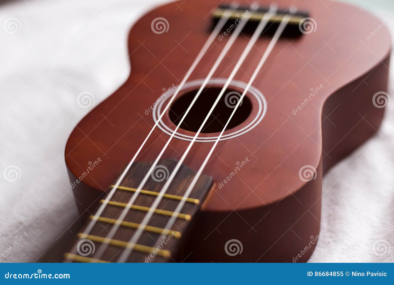 Ukulele imagem de stock. Imagem de passatempo, corda - 86684855