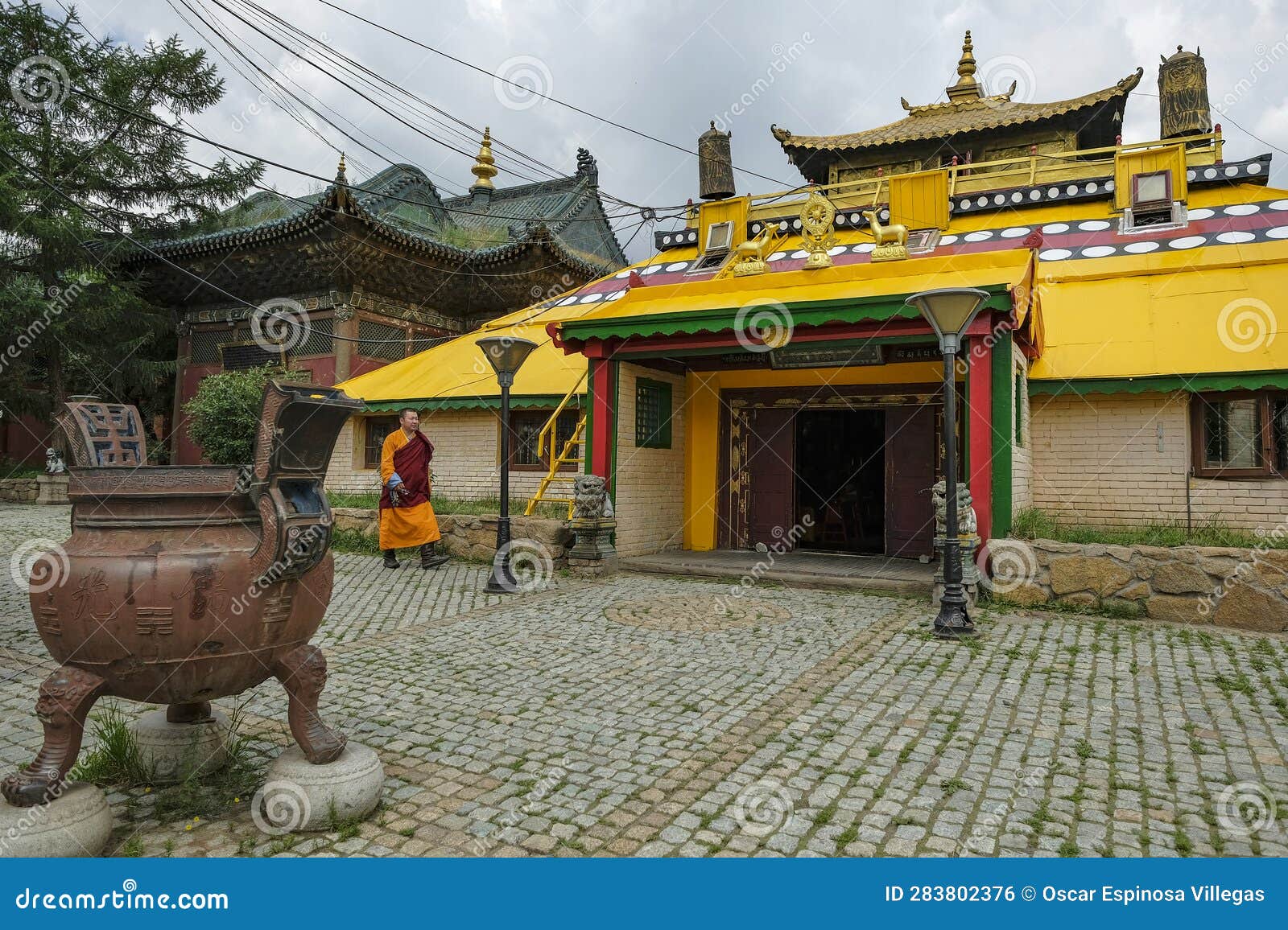 Gandantegchinlen Monastery in Ulaanbaatar, Mongolia Editorial Photo ...