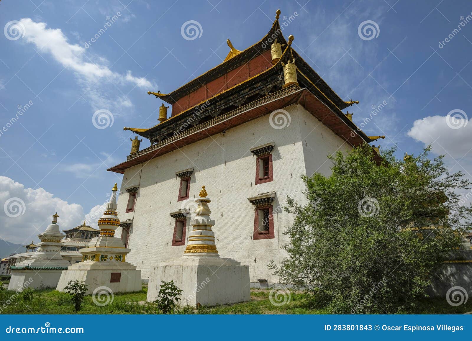 Gandantegchinlen Monastery in Ulaanbaatar, Mongolia Editorial Stock Photo - Image of temple ...