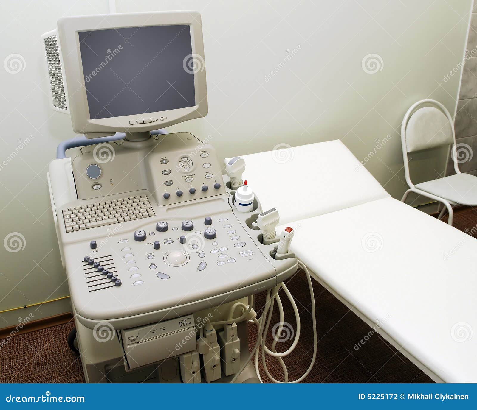 Ultrasonic scanning stock photo. Image of ultrasonic, hospital - 5225172