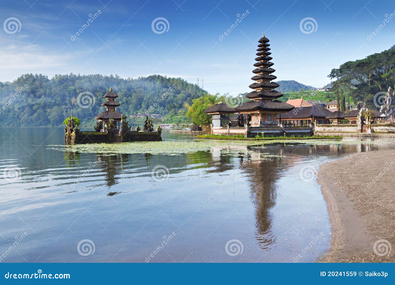 Ulun Danu temple stock image. Image of beratan, bratan - 20241559
