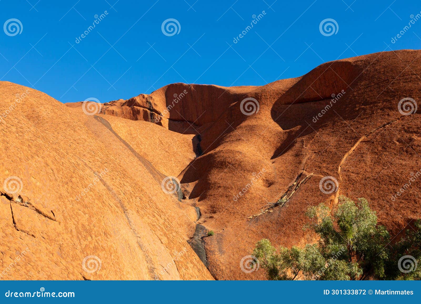 The Uluru Monolit Surface, Rusty Texture with Water Marks, Uluru, Ayers ...