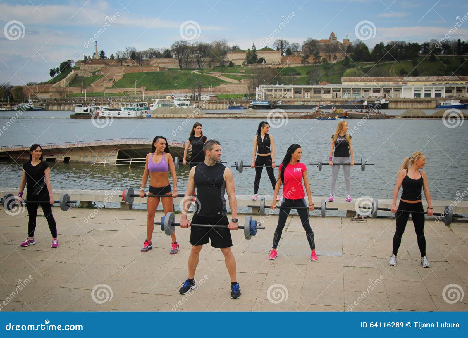 Um Grupo De Jovens Treinados Imagem de Stock Editorial - Imagem de ...