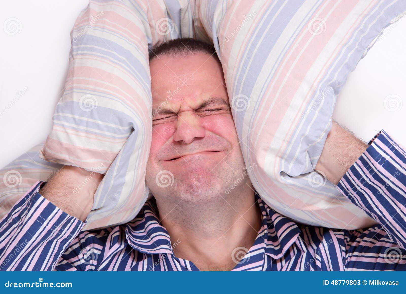 Um Homem Frustrante Na Cama Imagem de Stock - Imagem de noite, pijama ...