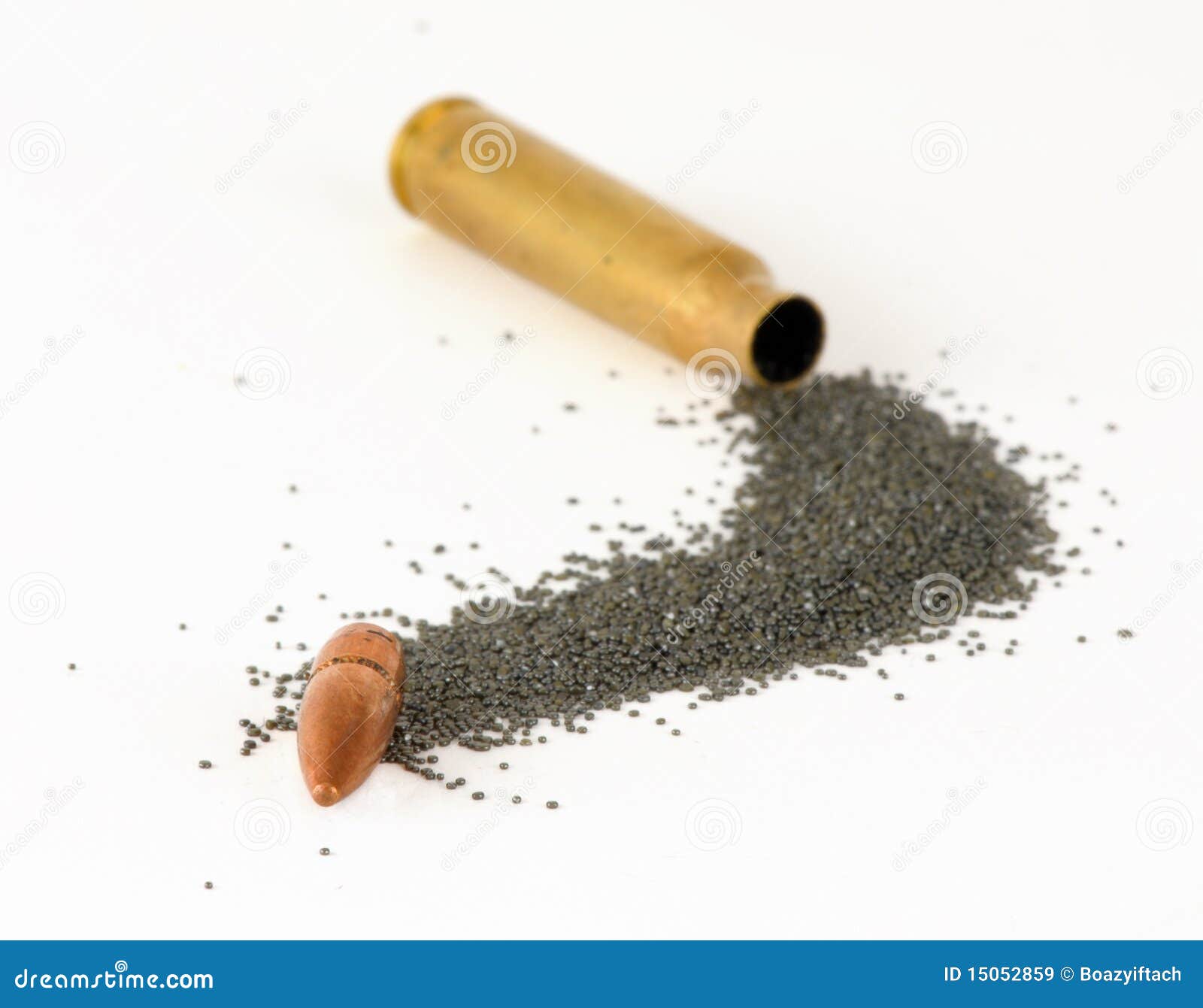 Uma bala M-16 desmontada imagem de stock. Imagem de perigoso - 15052859