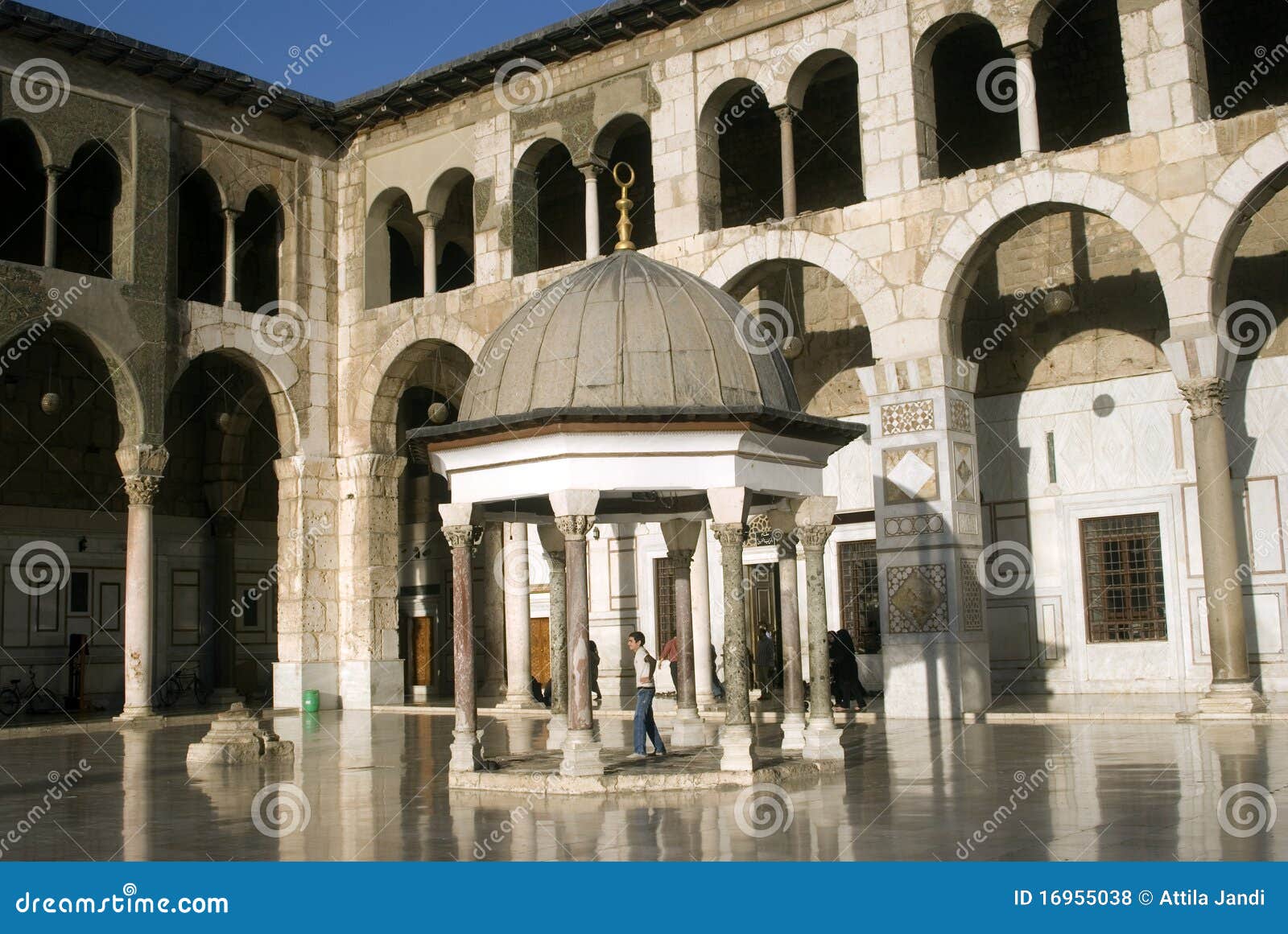 Umayyad Mosque, Damascus, Syria Editorial Stock Photo - Image of imam ...