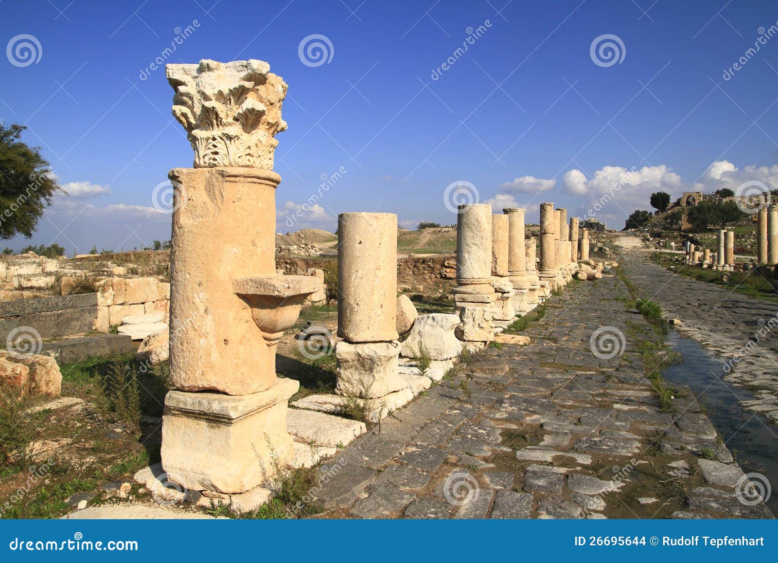 Umm Qais stock photo. Image of kingdom, castle, forum - 26695644