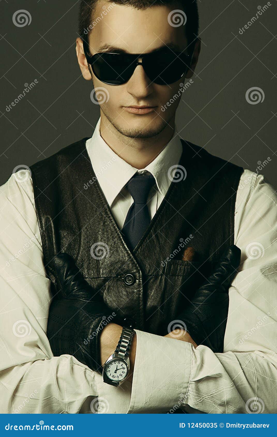 Un bandit image stock. Image of acteur, tueur, illégal - 12450035