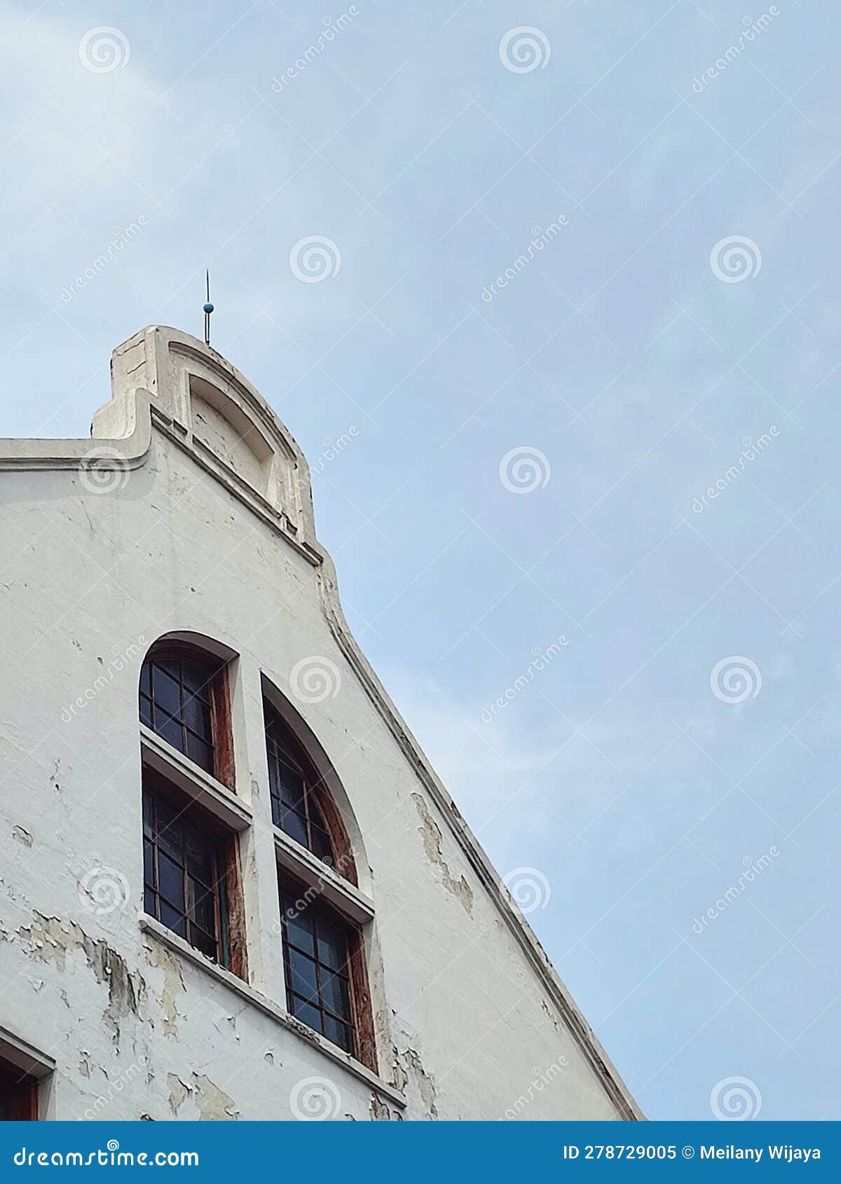 Un Bonito Edificio De Arquitectura Patrimonial Minimalista Imagen editorial - Imagen de edificio ...