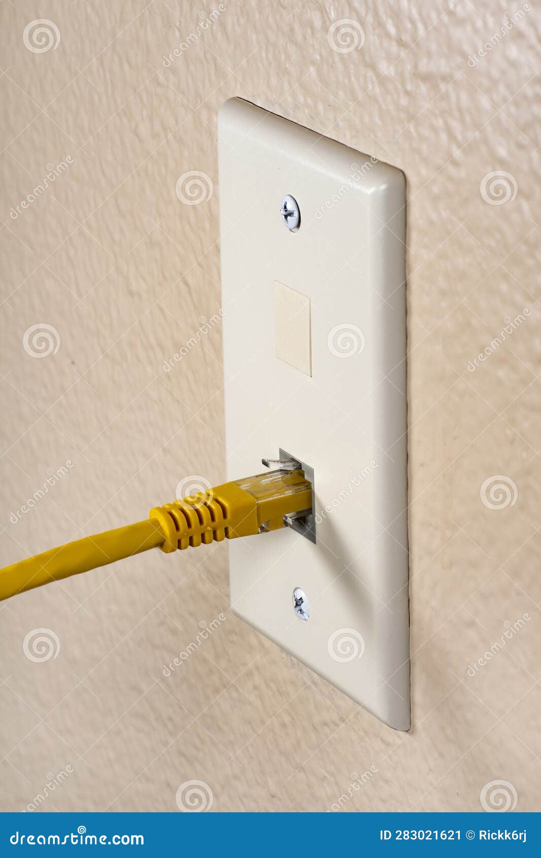 Un Cable Ethernet Rj45 Plug-in Home Network Socket Imagen de archivo ...
