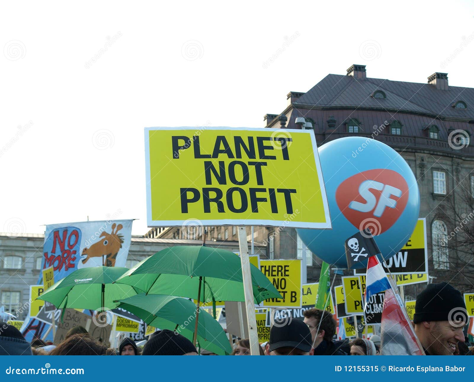 UN Climate Change Demonstration Editorial Image - Image of biggest ...