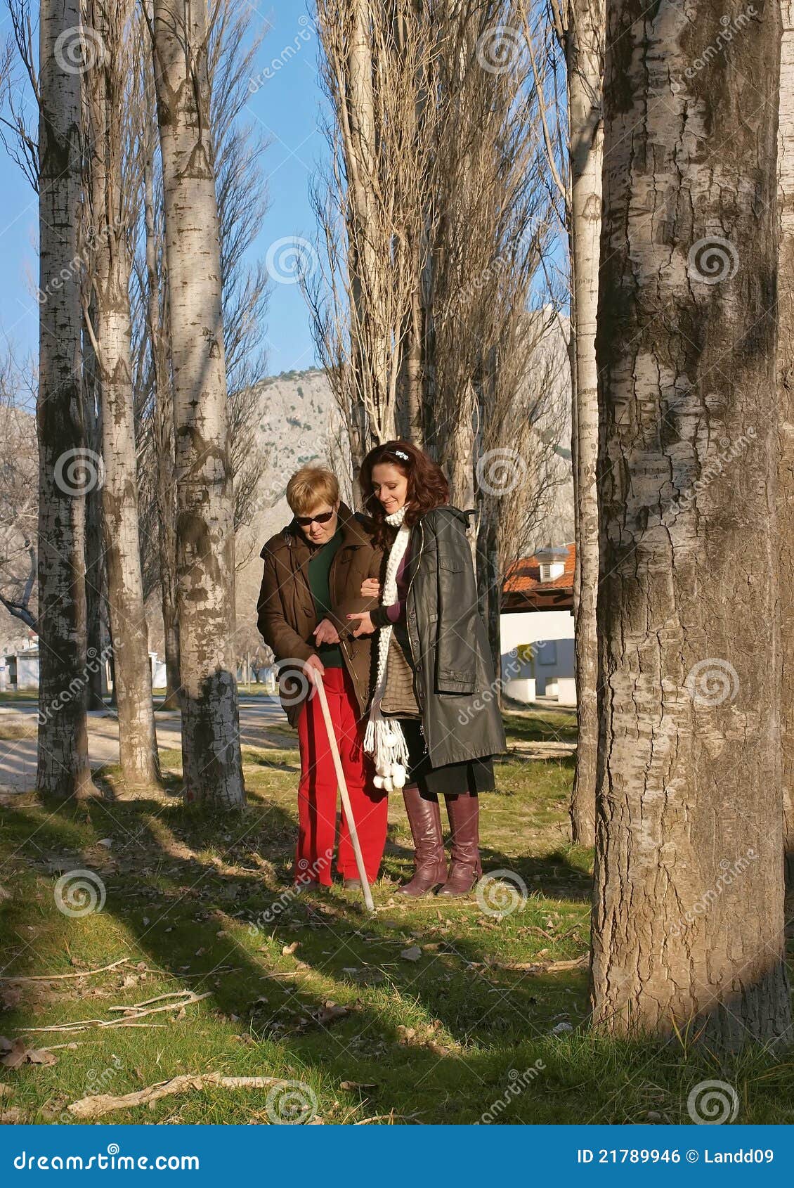 Un Femme Borgne Et Son Guide Photo stock - Image du invalidité ...