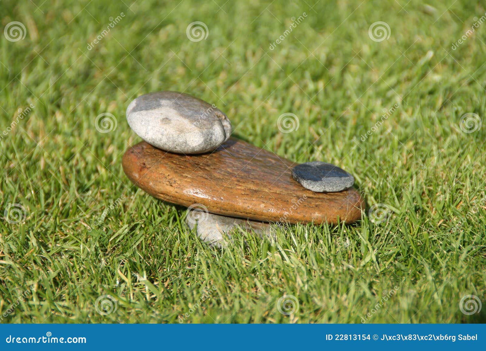 Un meneo de las rocas foto de archivo. Imagen de europa - 22813154