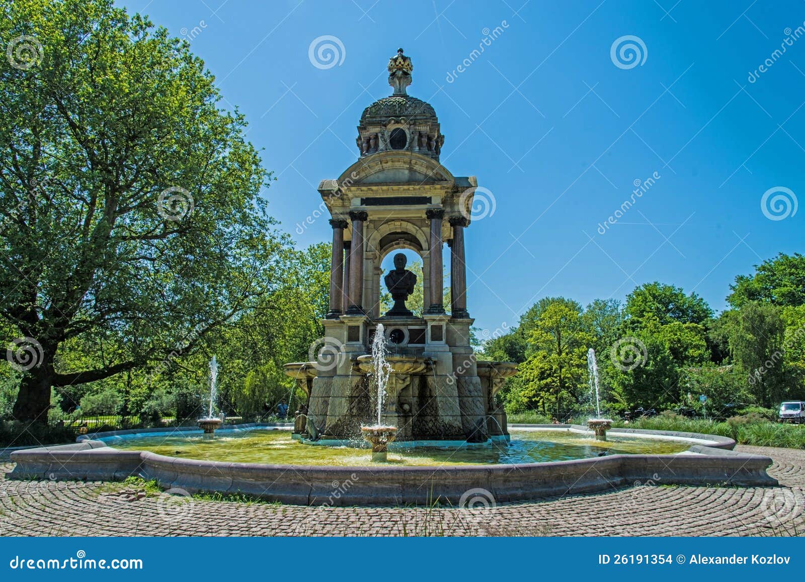 Un Monumento E Una Fontana Per Dr.Samuel Sarphati Fotografia Stock ...