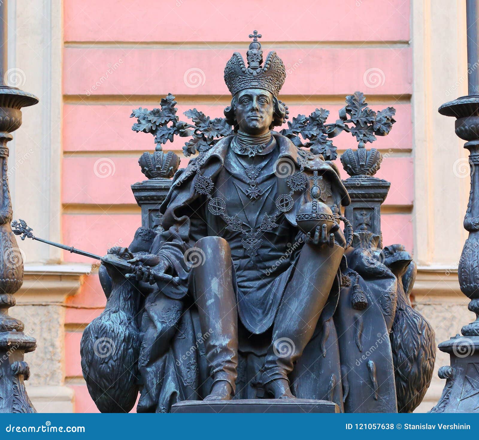 Un monumento a Pavel First foto de archivo. Imagen de enredar - 121057638