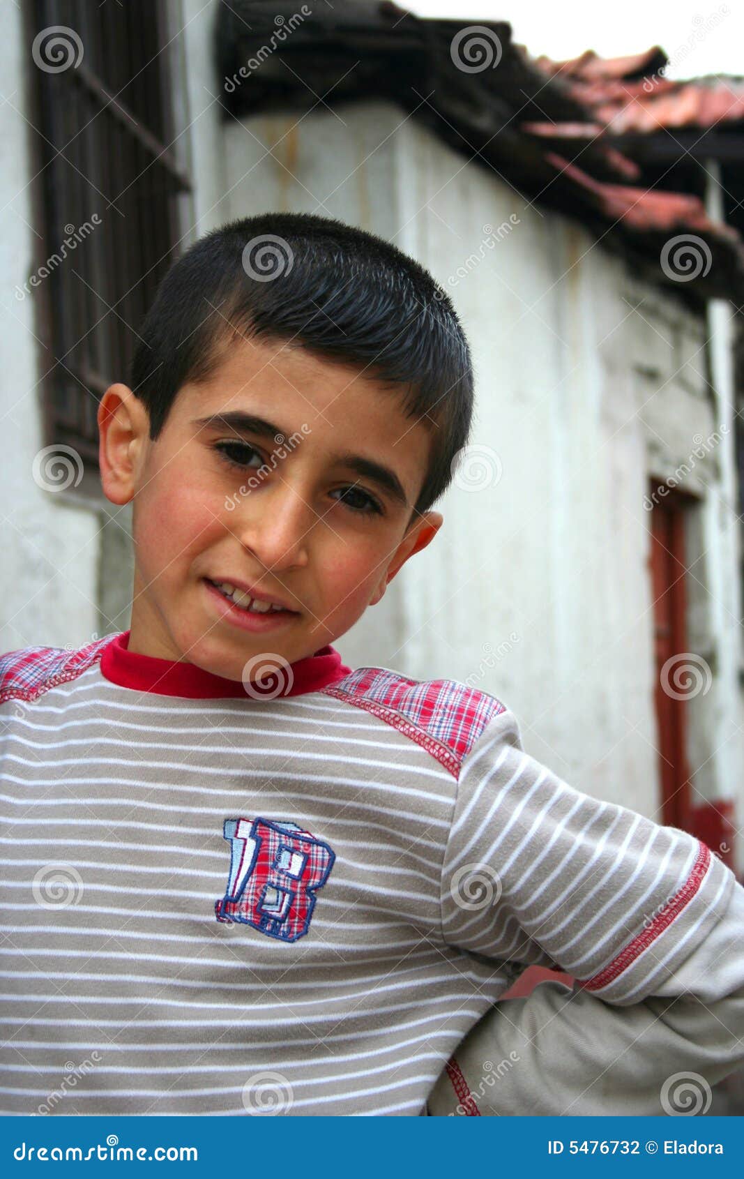 Un muchacho lindo foto de archivo. Imagen de alesaje, azul - 5476732