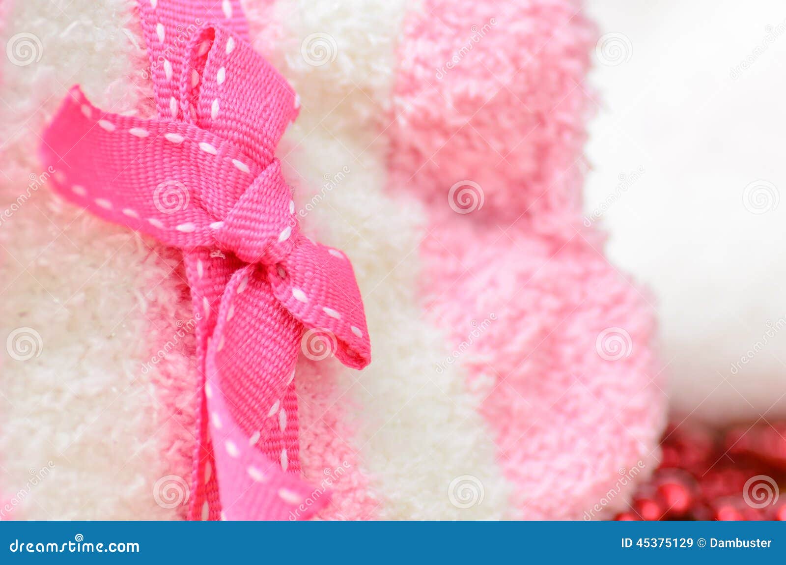 Un Nastro Rosa Legato in Un Arco Immagine Stock - Immagine di amore ...