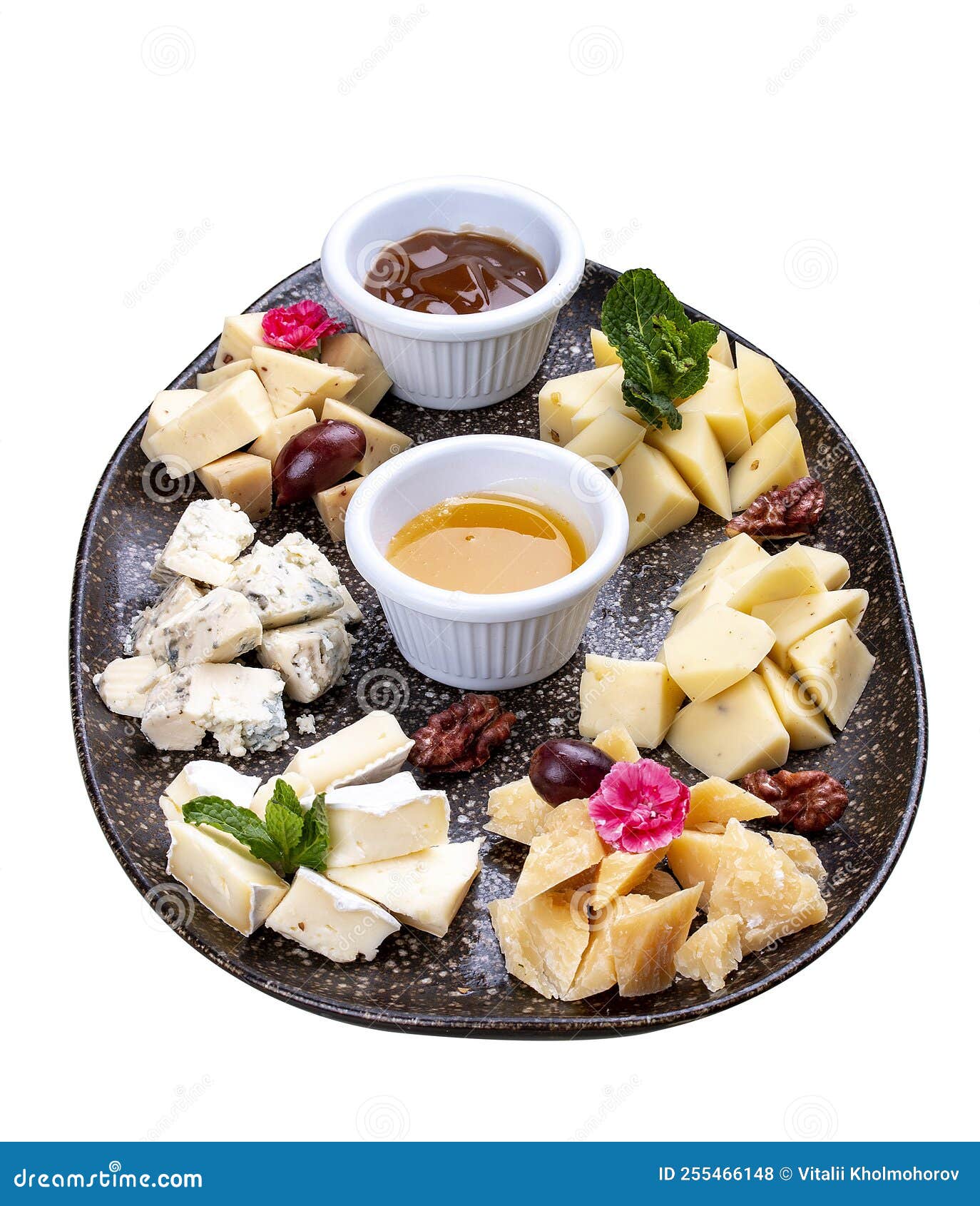 Un Plato Con Una Variedad De Quesos Foto de archivo - Imagen de ... Un Plato Con Una Variedad De Quesos Foto de archivo - Imagen de ...