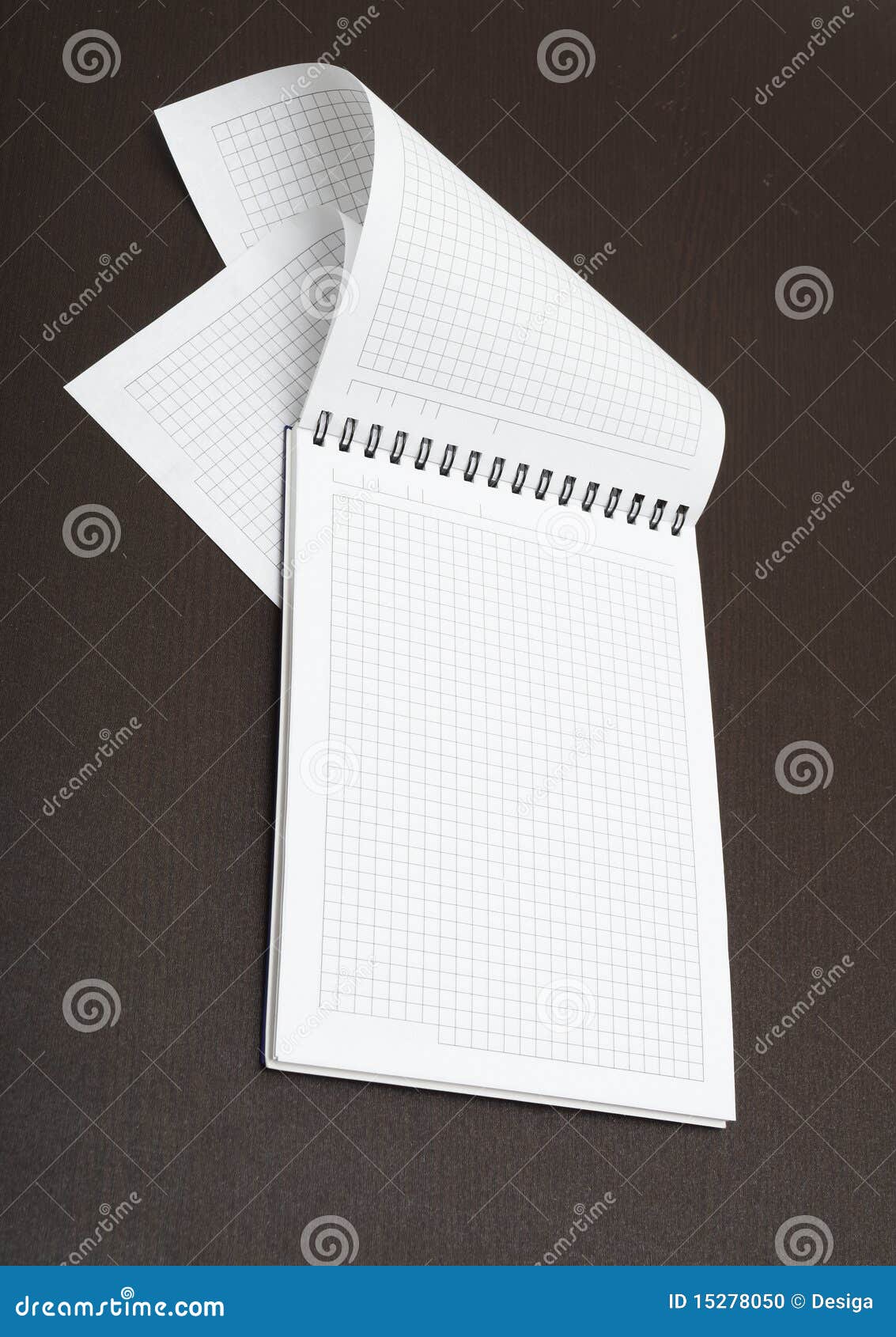 Un taccuino bianco fotografia stock. Immagine di notepad - 15278050