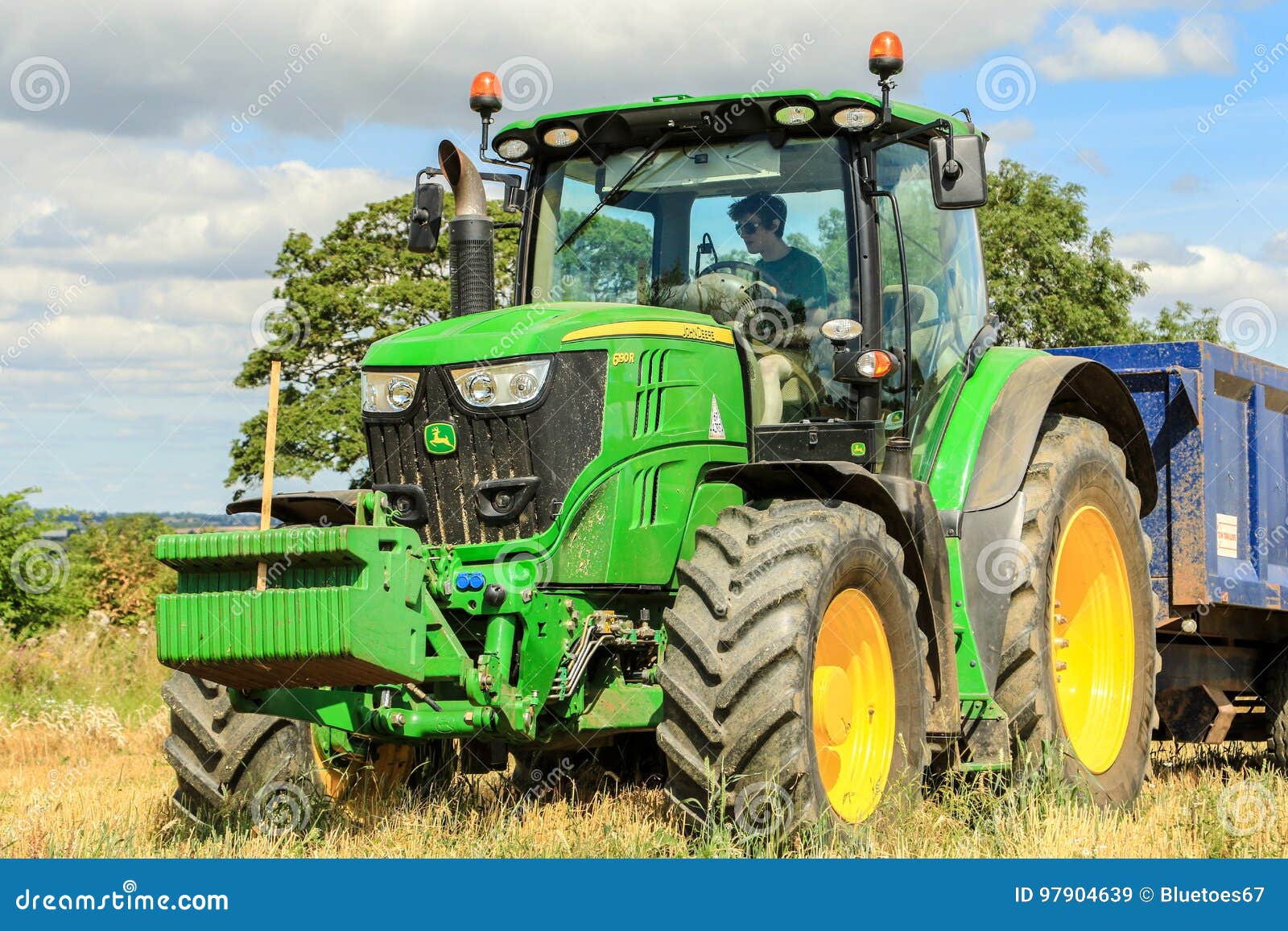 Un Trattore Verde Moderno Di John Deere 6190r Immagine Stock Editoriale ...
