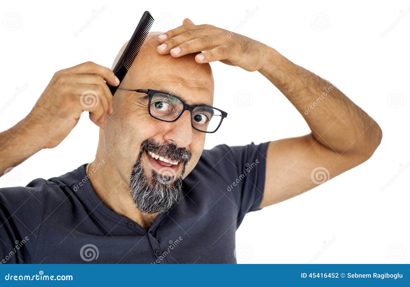 Un Uomo Glabro Con Il Pettine Fotografia Stock - Immagine di tenuta ...