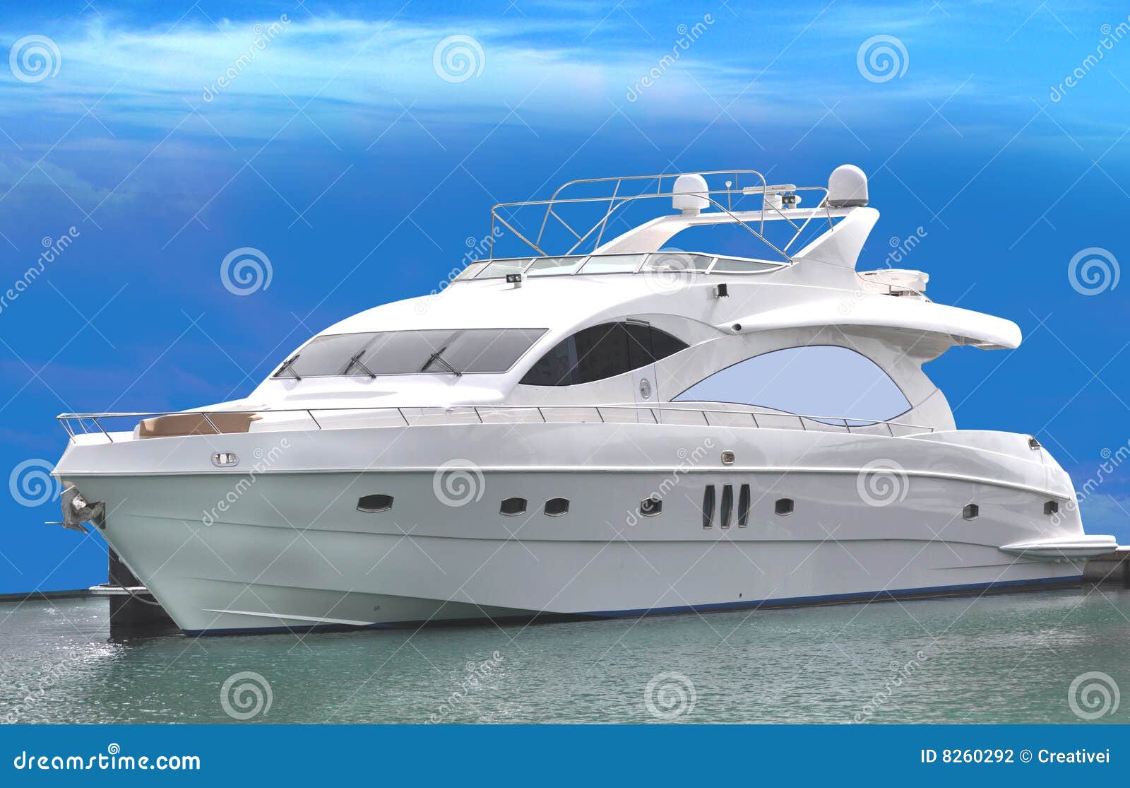 Un yate de lujo foto de archivo. Imagen de municipio, cubierta - 8260292