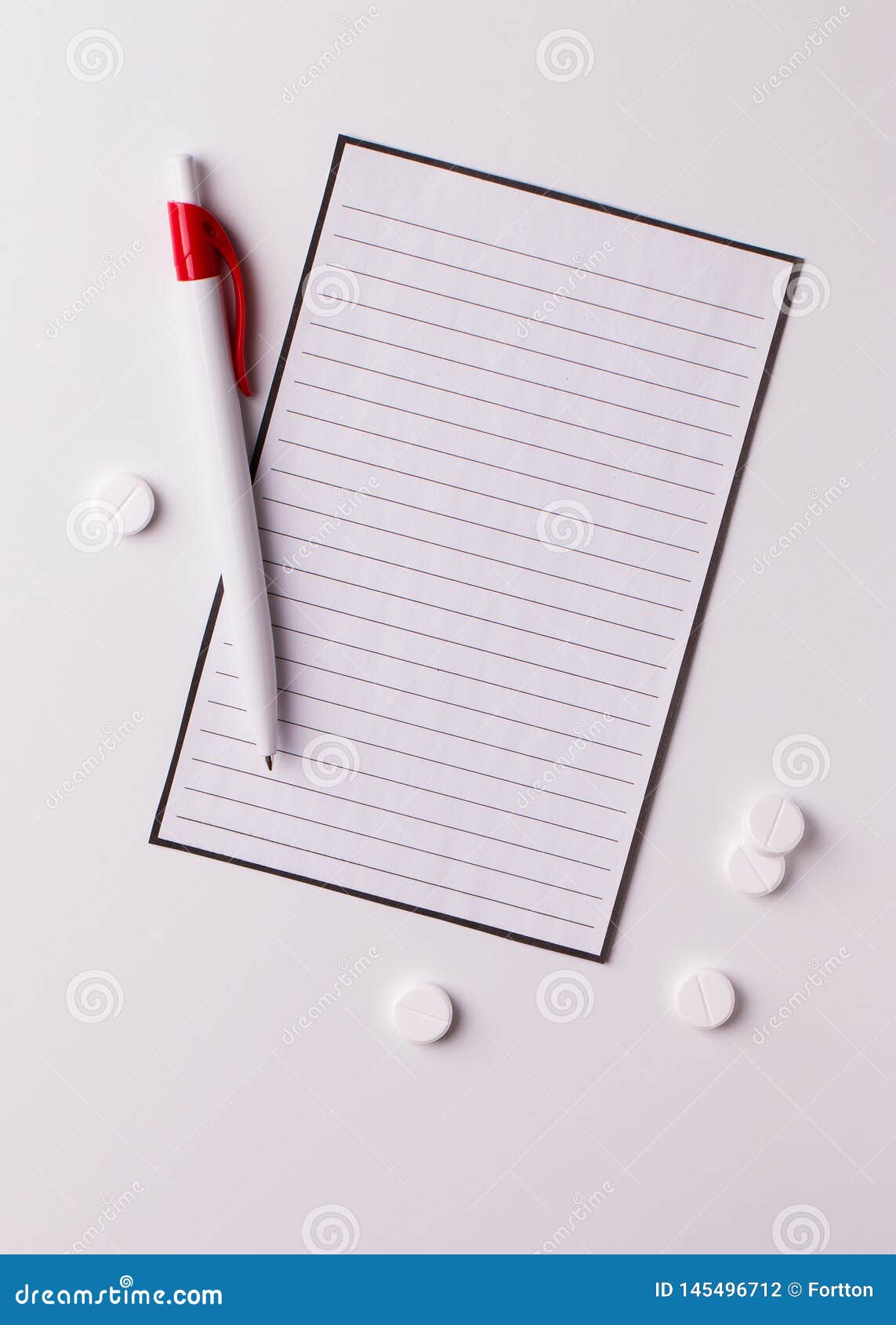Una Hoja De Papel Para Las Notas Del Doctor Foto De Archivo Imagen De Fondo Hoja 145496712