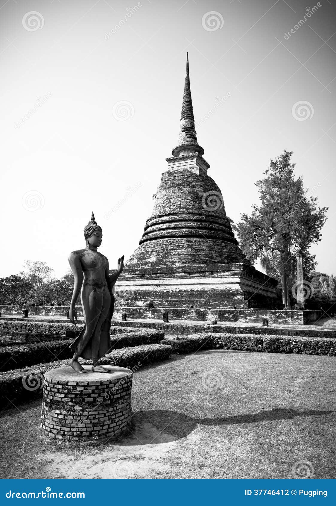 Una Imagen Antigua De Buda, Blanco Y Negro Foto de archivo - Imagen de ...