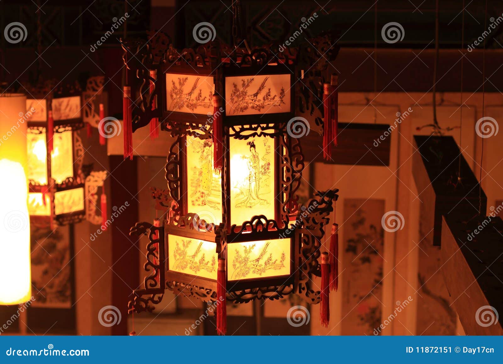 Una Lámpara Tradicional China Imagen de archivo - Imagen de caliente ...
