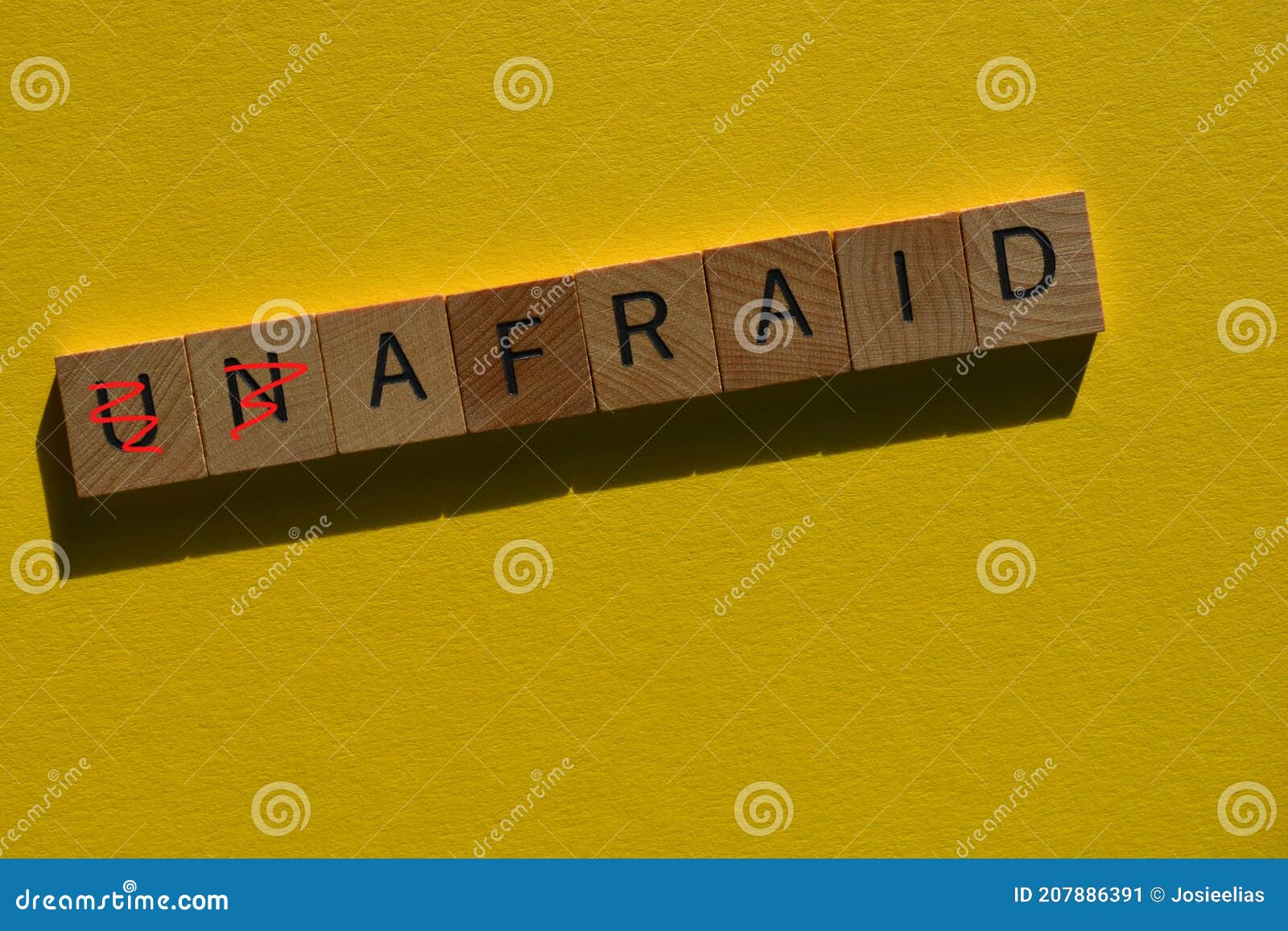 Unafraid, Afraid, Words with Opposite Meanings Stock Image - Image of ...